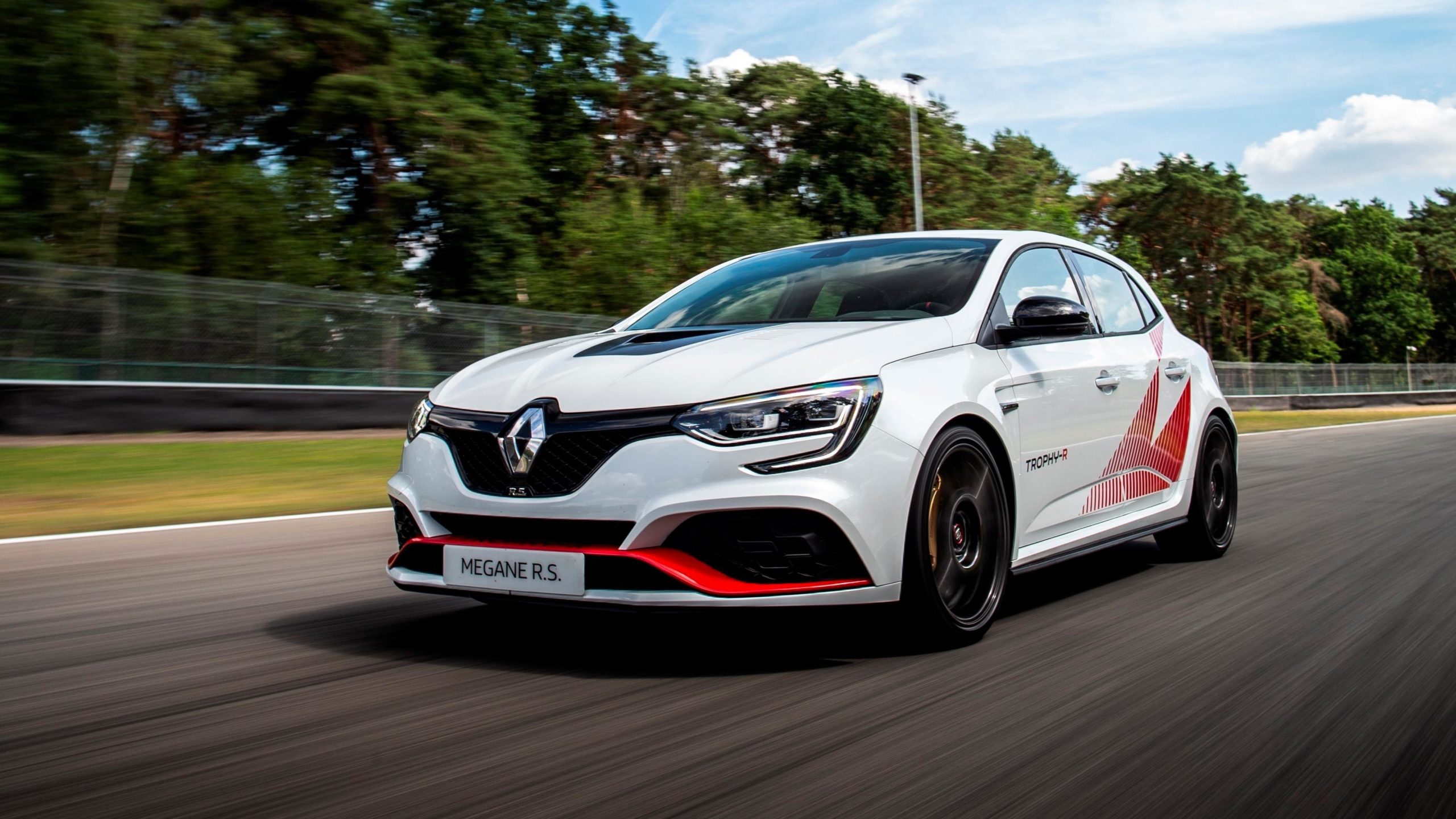 Megane RS Trophy-R - powrót przednionapędowego króla Ringu