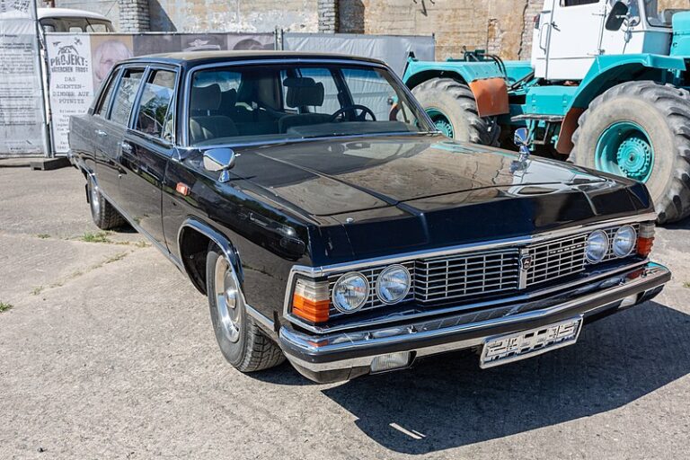GAZ 3105 Wołga - młody car w modnym garniturze