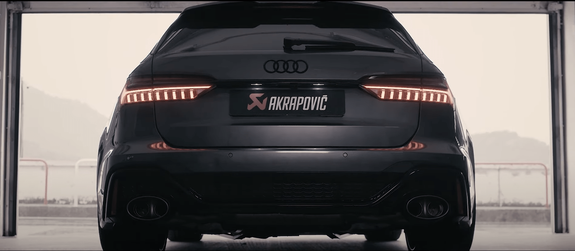 Akrapovic zaprezentował swój wydech do Audi RS6 i atakuje AMG