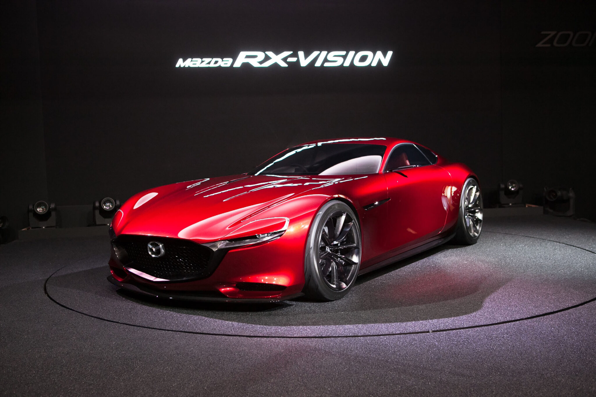 Mazda z patentami na samochód sportowy mogący wskrzesić serię RX