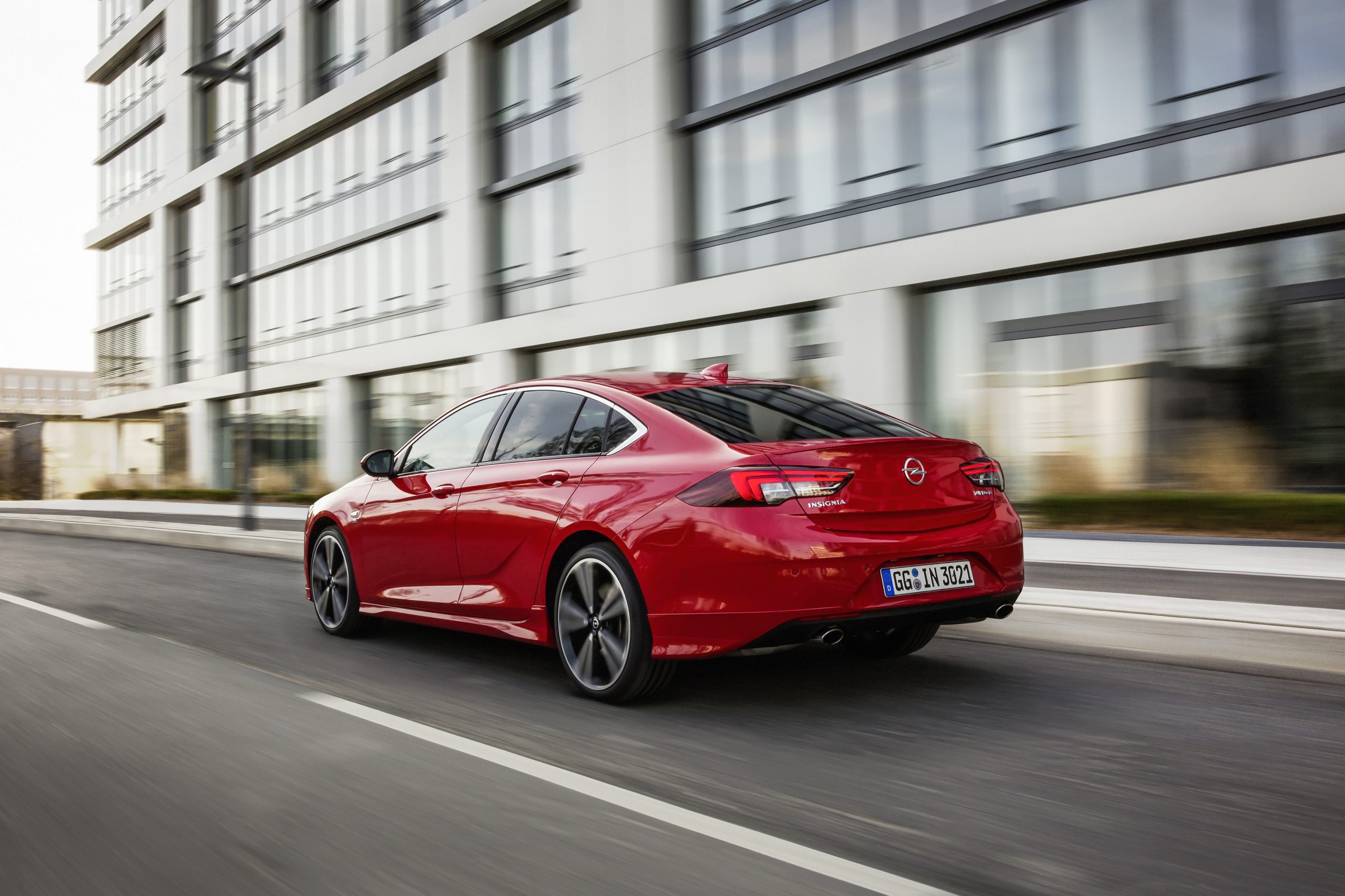 Opel Insignia - najlepszy model dla Ciebie! - Wokół Motoryzacji